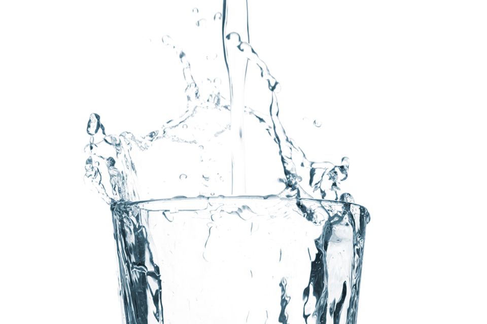 Stilles Wasser trinken - [GEO]