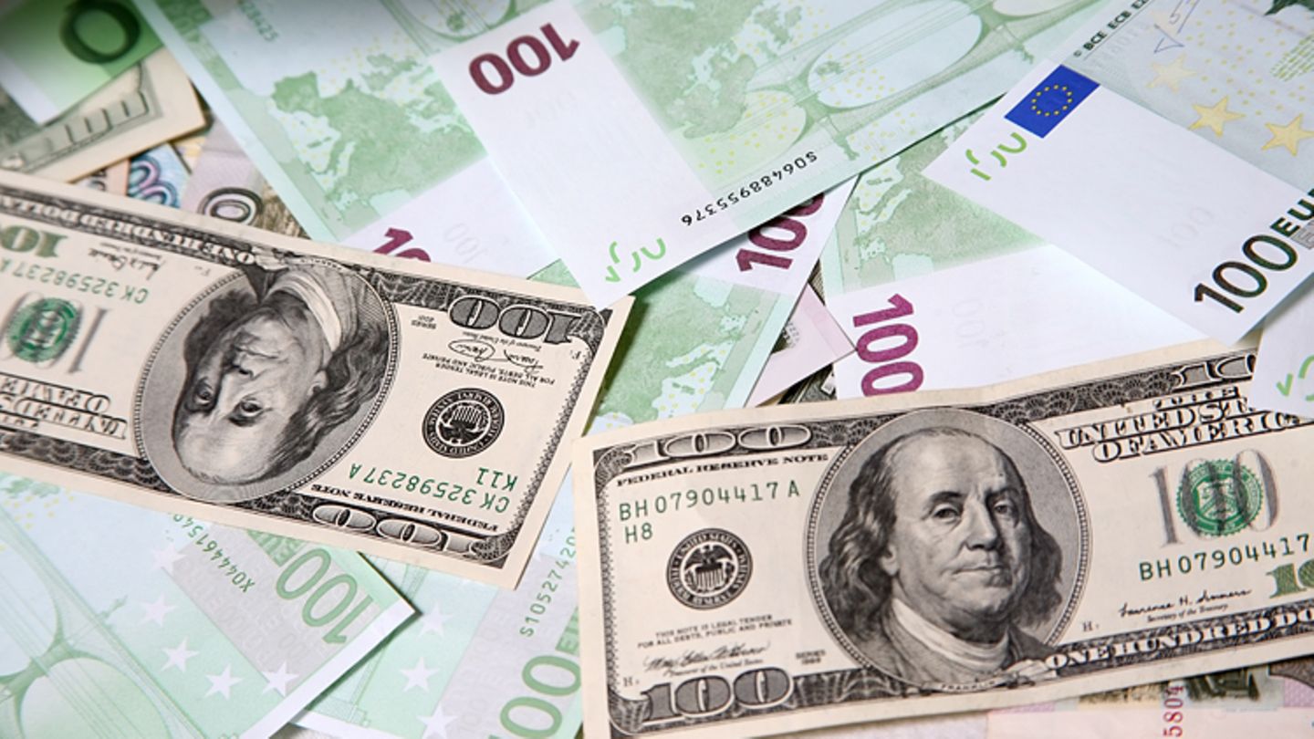 Geld stinkt nicht: Redewendung - [GEOLINO]