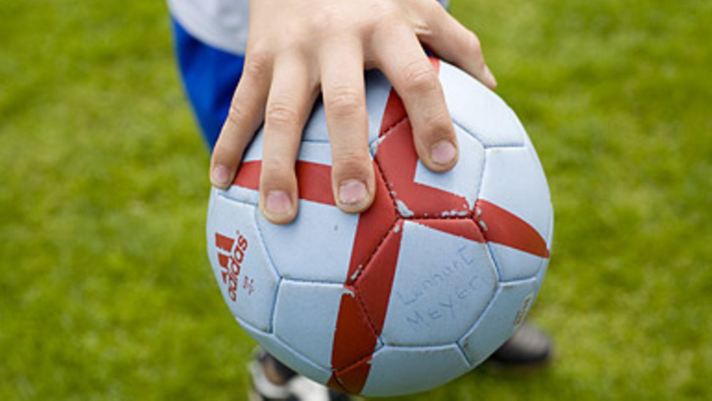 Fotoshow: Handball - Bild 10 - [GEOLINO]