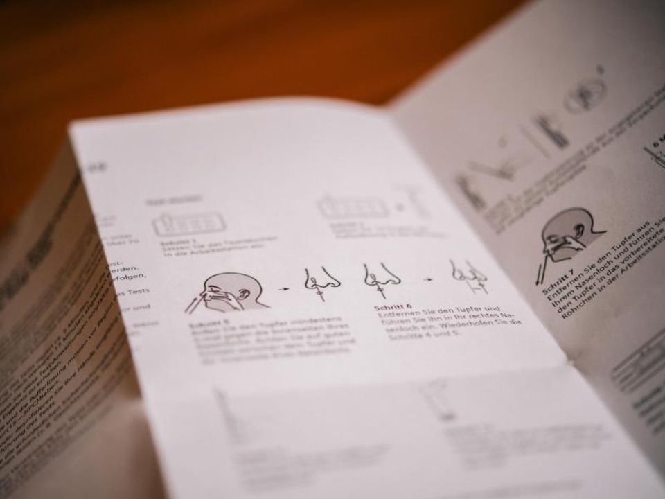 Sars-CoV-2: Corona-Selbsttests: Wie sie anzuwenden sind und was Sie ...