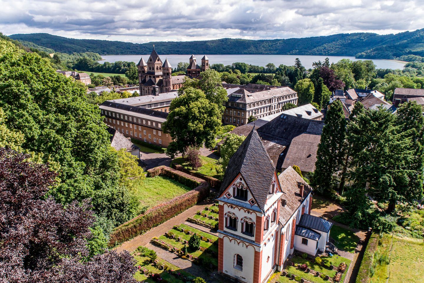 Basalt, Bims und Benediktiner: Die Vulkanregion Laacher See - [GEO]