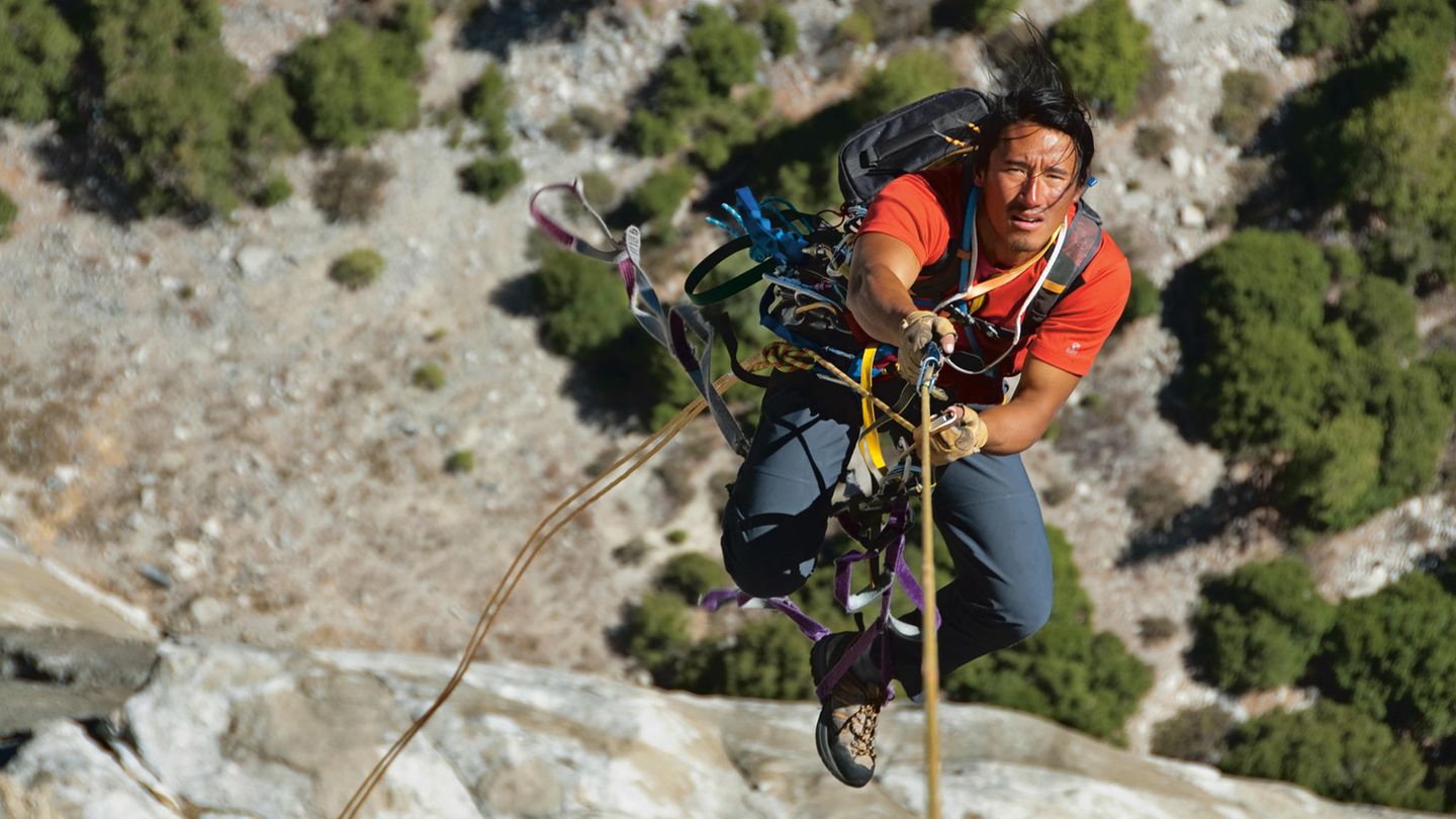 Jimmy Chin: Der Oscargewinner und Extrembergsteiger im Porträt - [GEO]