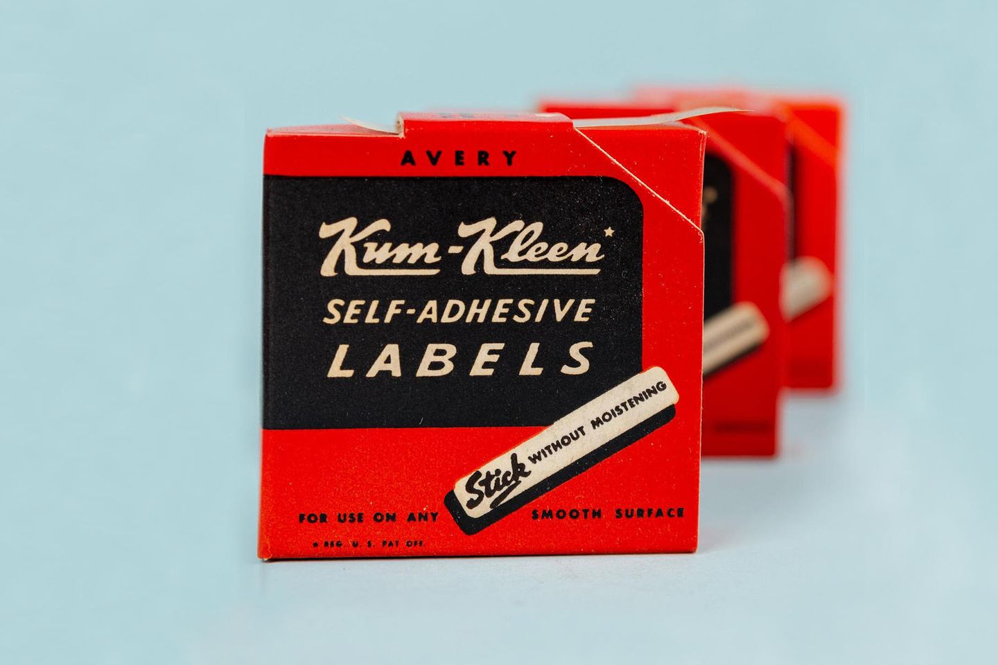 Ein Milliardengeschäft: Wie der Sticker die Welt eroberte - [GEO]