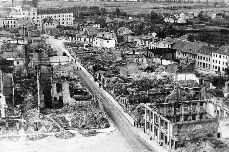 Massensuizid 1945: Die Toten von Demmin - [GEO]