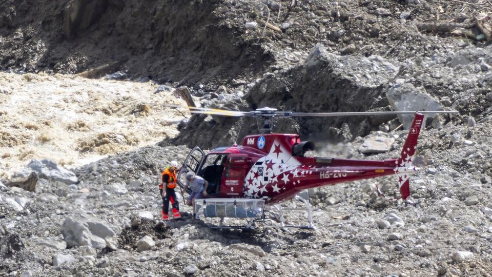 Schuttberg am Dorf Blatten fast 100 Meter hoch - [GEO]
