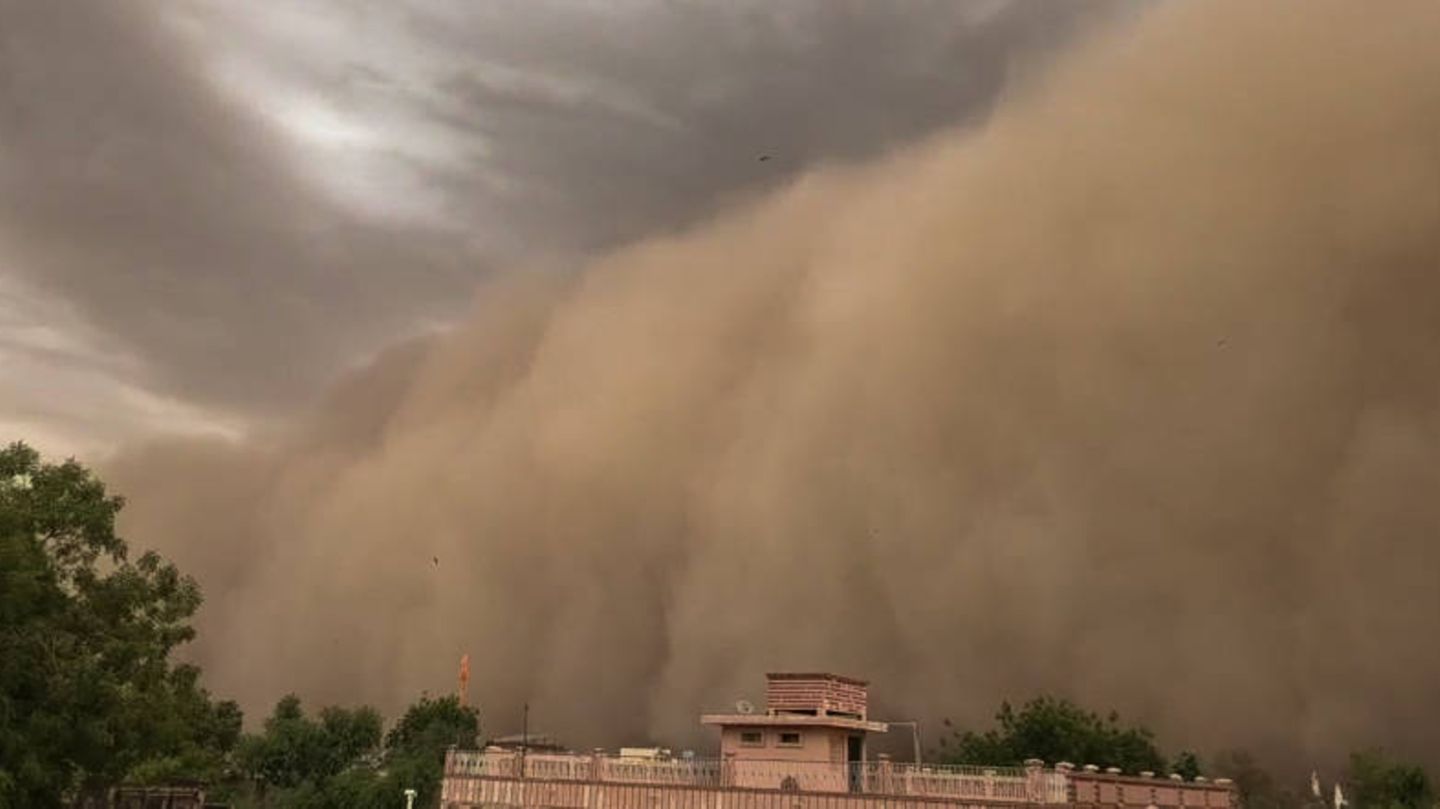Extremwetter: Schwerer Sandsturm fegt über Indien hinweg - [GEO]
